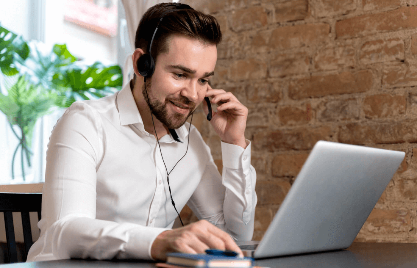 What is Click2Call? | PBXPlus by 500apps